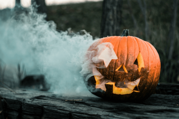 How to Use Dry Ice for Halloween | Solvermatic